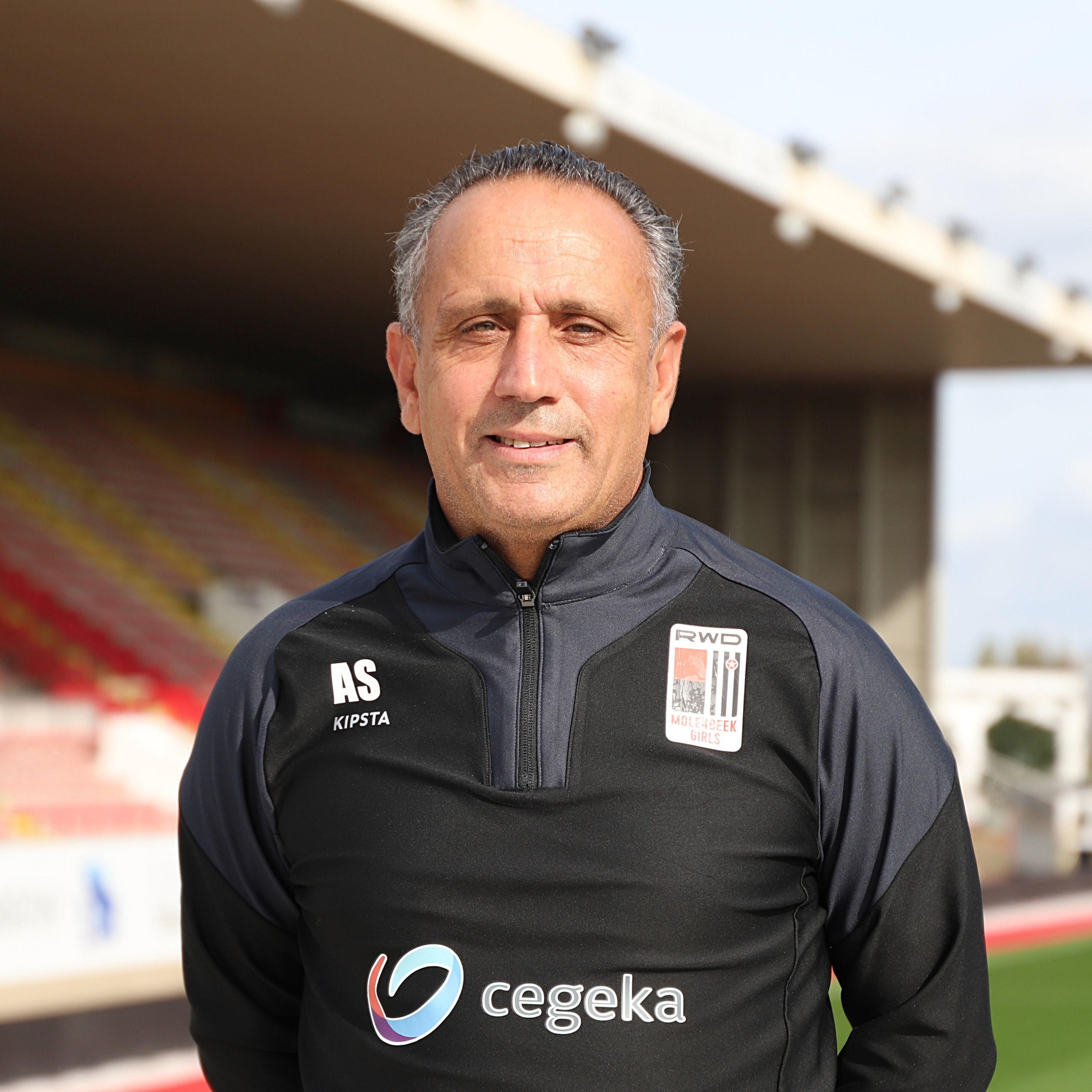 Stitou Ahali – RWDM Girls