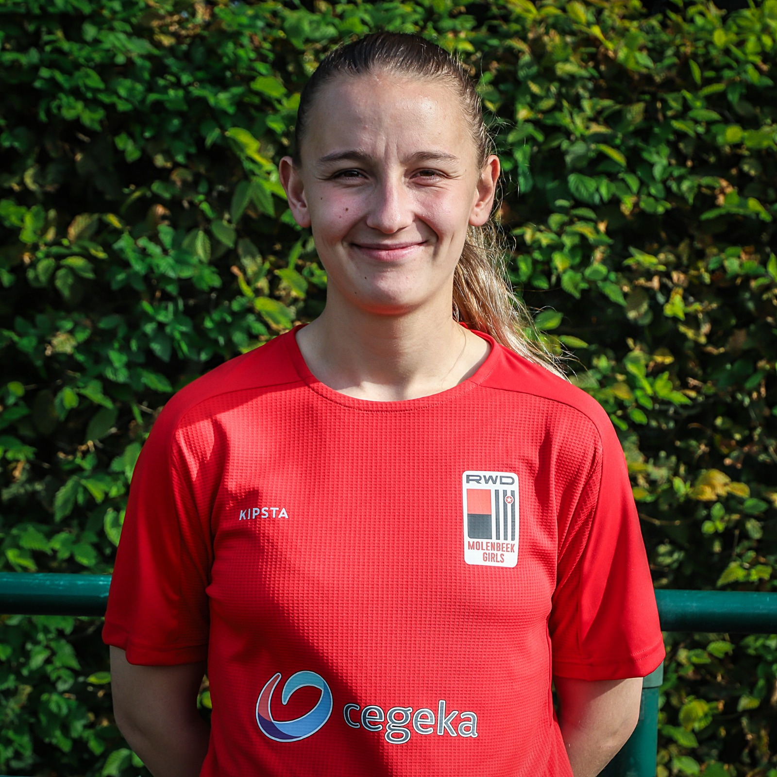 Cassandra Van Audenhove – RWDM Girls